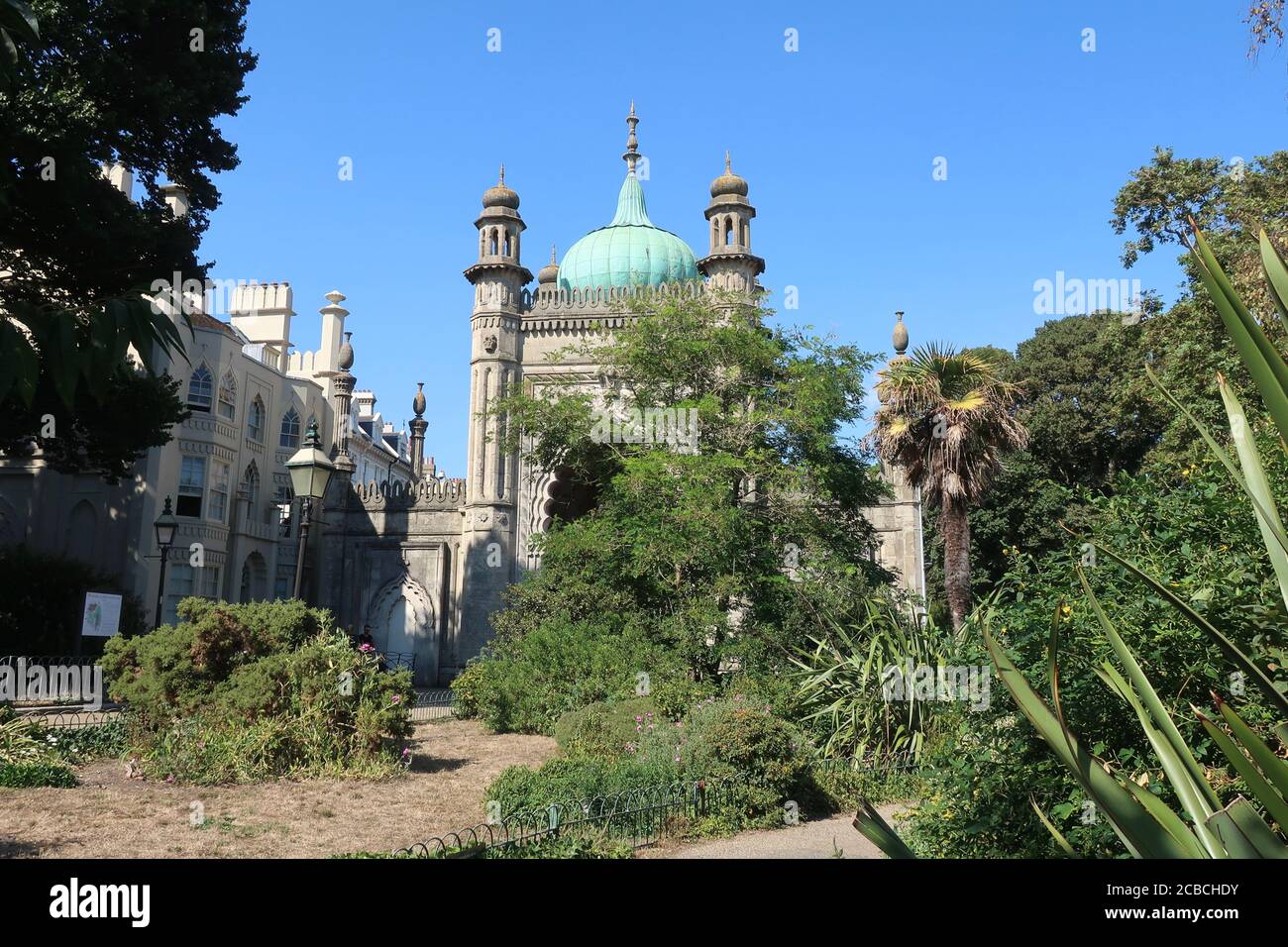 Brighton beach gardens hi-res stock photography and images - Alamy