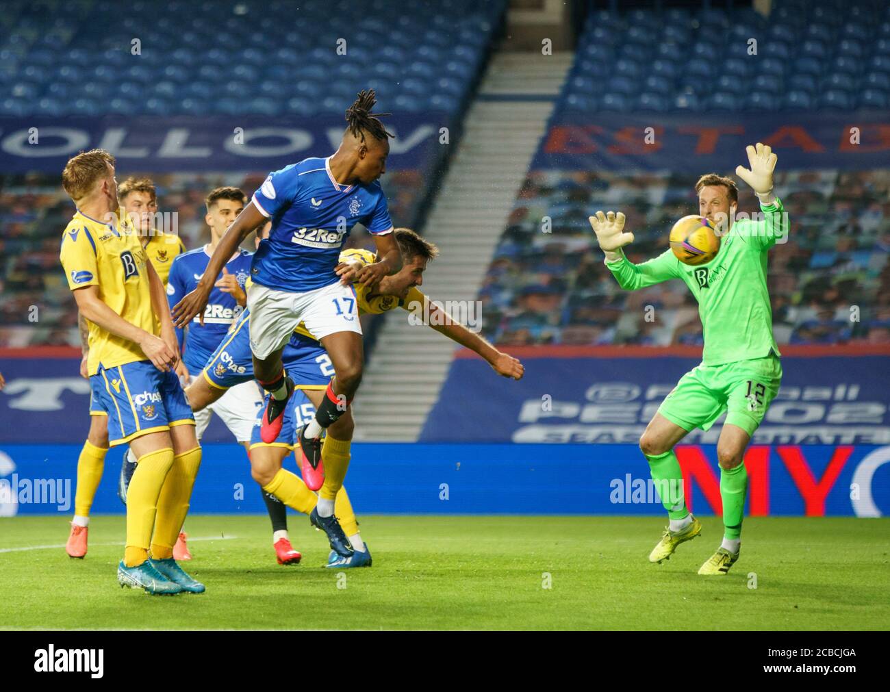 Joe aribo rangers heads past st hi-res stock photography and images - Alamy