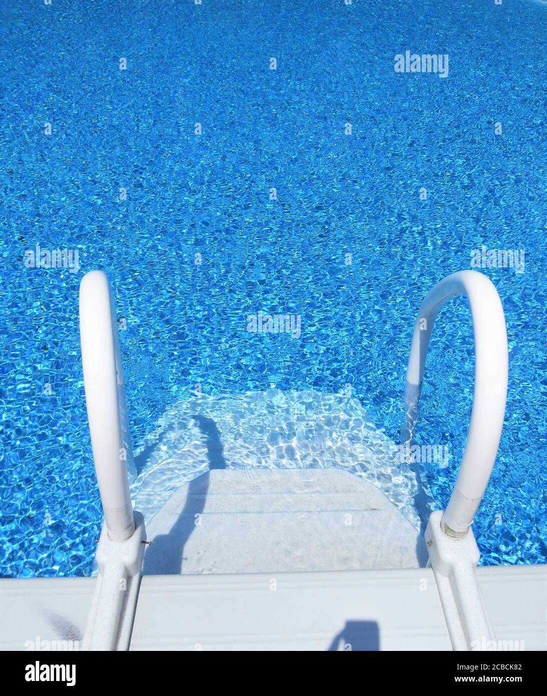 Pool background hi-res stock photography and images - Alamy