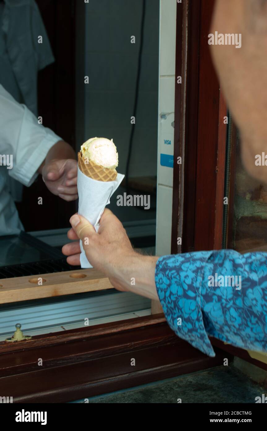 buying an ice cream Stock Photo - Alamy