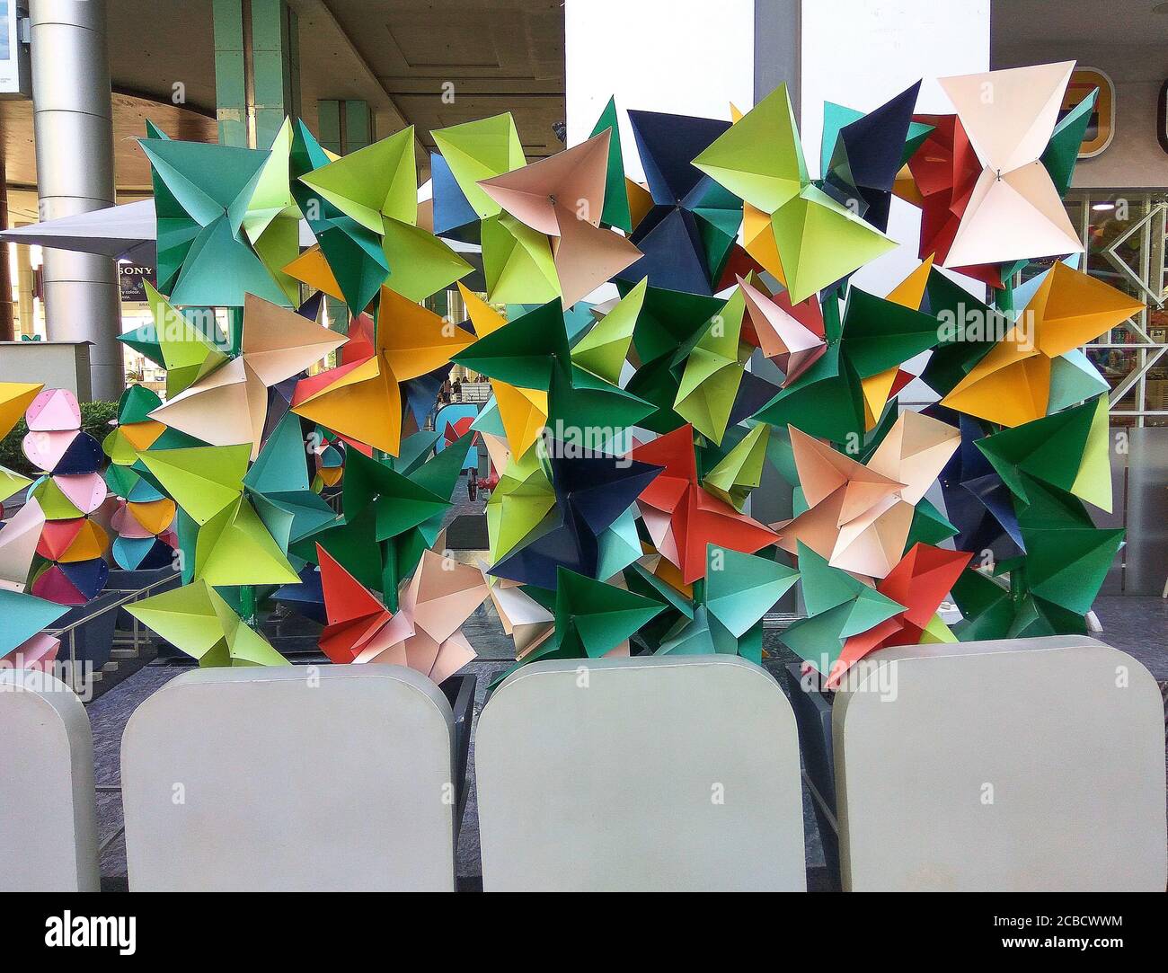 Installation Art Geometrical decoration ,DLF Building – Delhi,India ...