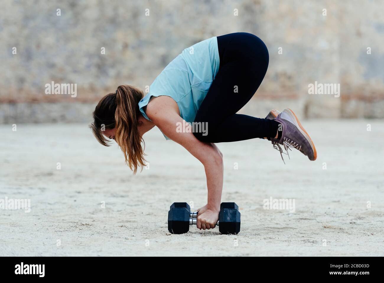 Gym positions woman hi-res stock photography and images - Alamy