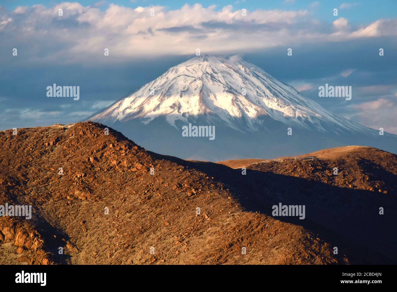 View of volcano Misti in Arequipa, Peru Stock Photo - Alamy