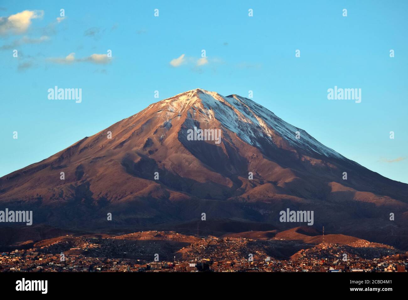 View of volcano Misti in Arequipa, Peru Stock Photo - Alamy