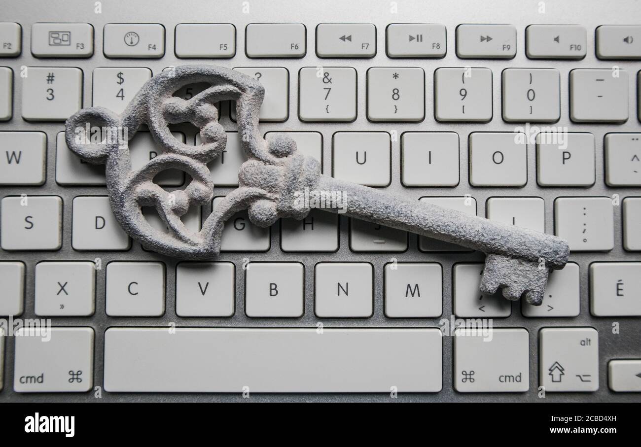 Operating computers hi-res stock photography and images - Alamy