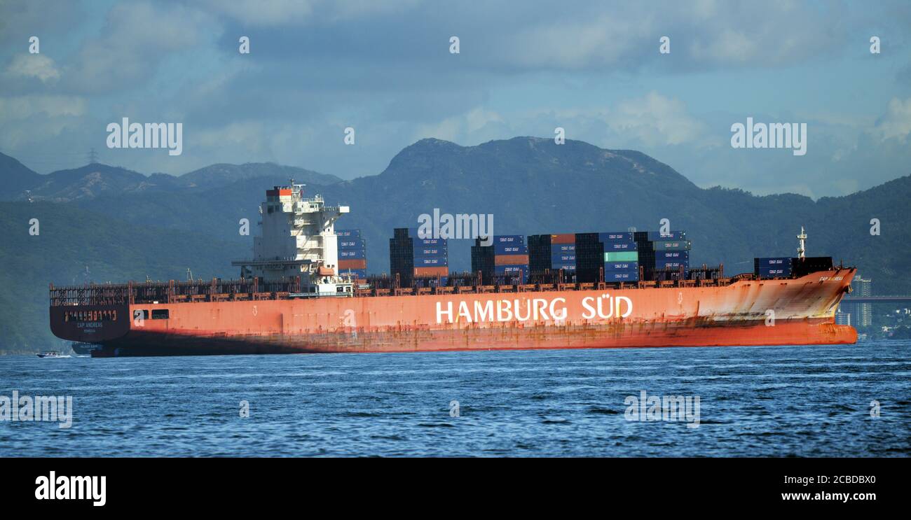 Hamburg sud container ship hi-res stock photography and images - Alamy