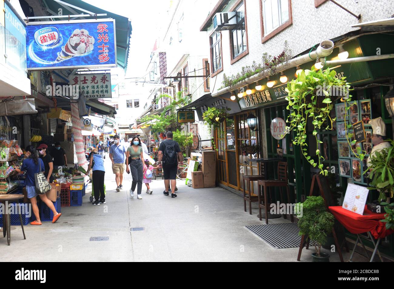 Yung shue wan main street hi-res stock photography and images - Alamy