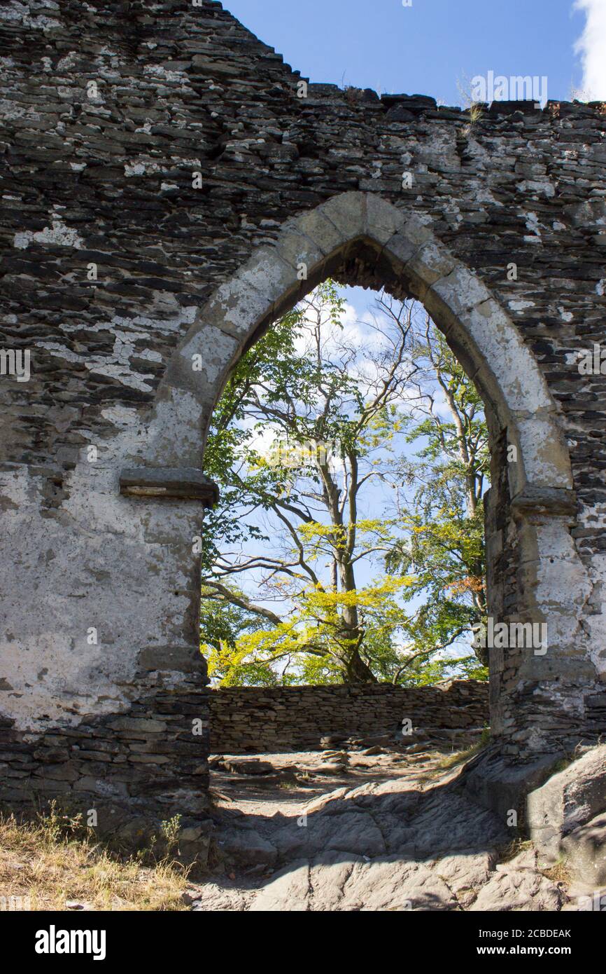 Entrance gate to the Bezdez castle in the Czech Republic Stock Photo ...