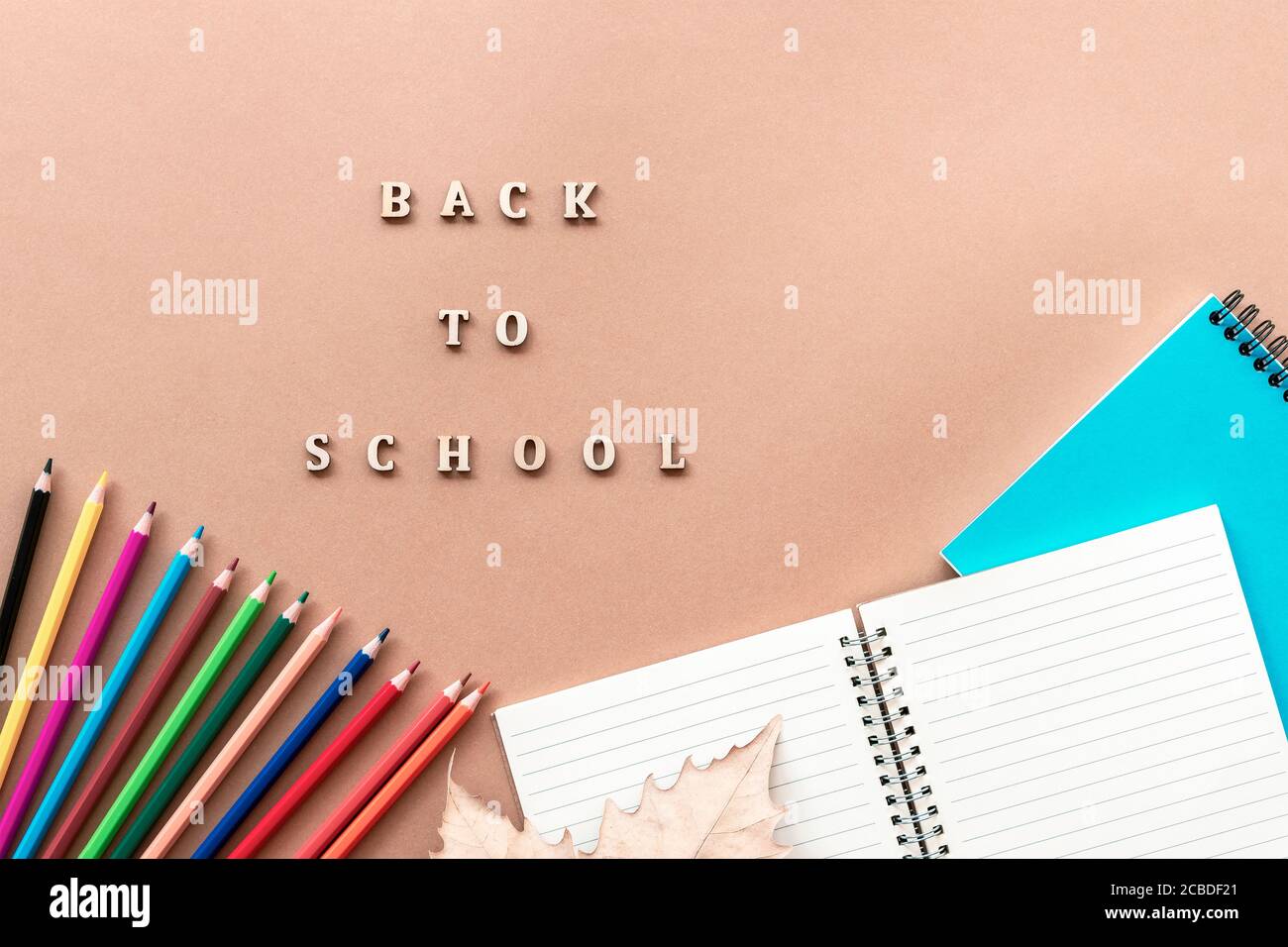 Children back to back writing hi-res stock photography and images - Alamy