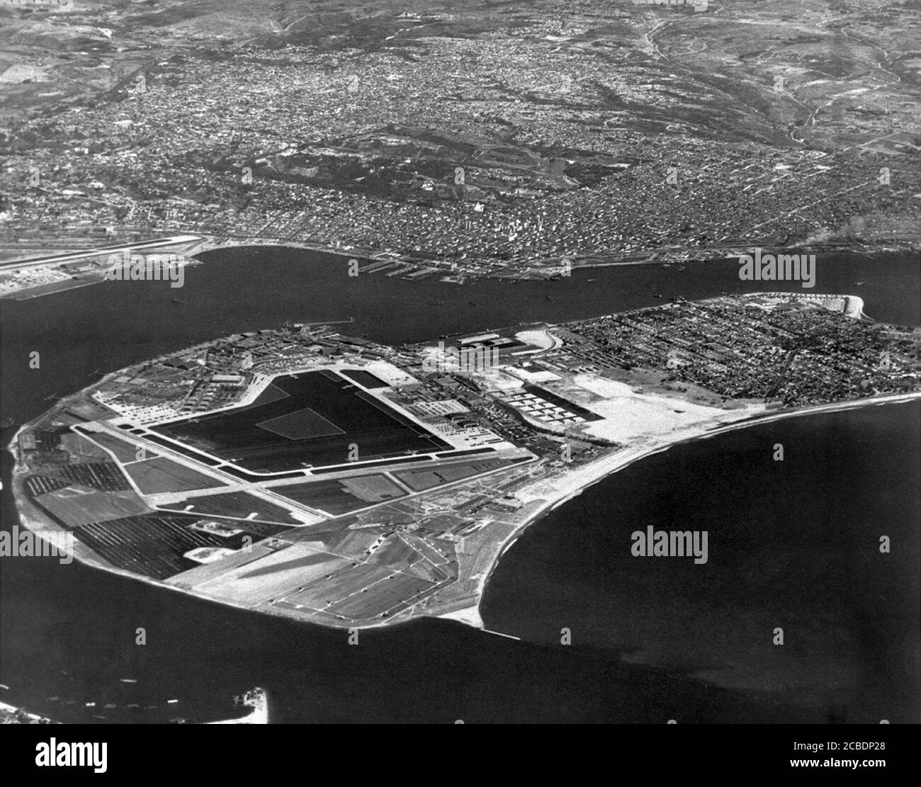 V j day 14 august 1945 hi-res stock photography and images - Alamy