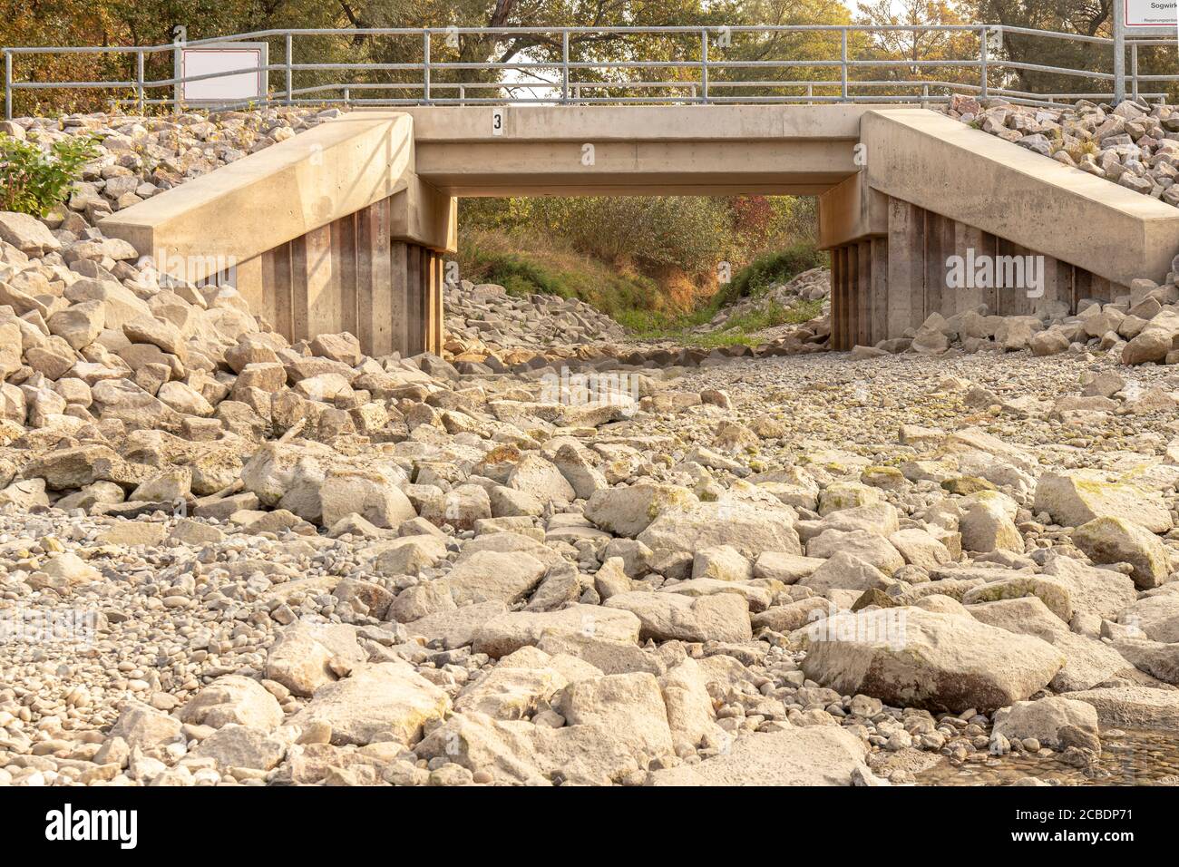 Overflow canal hi-res stock photography and images - Alamy