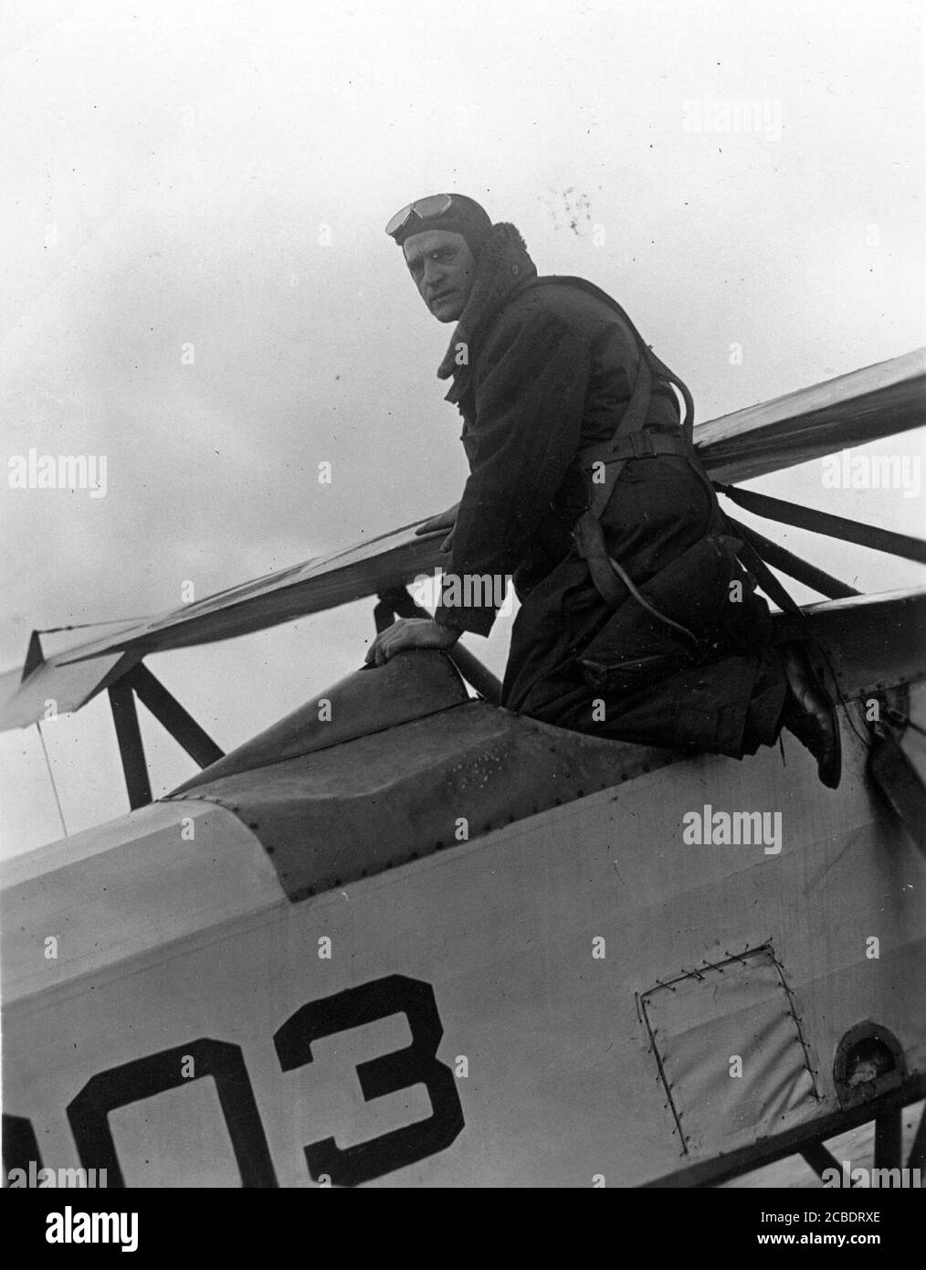 Vintage aviators hi-res stock photography and images - Alamy