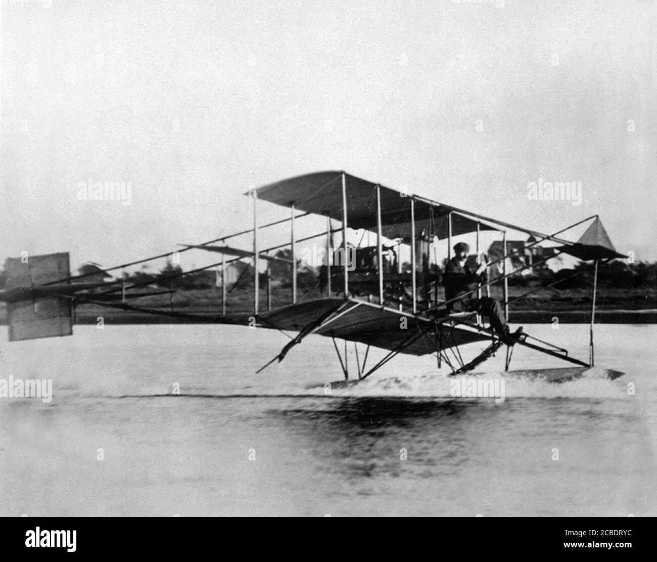 Seaplane takes off hi-res stock photography and images - Alamy