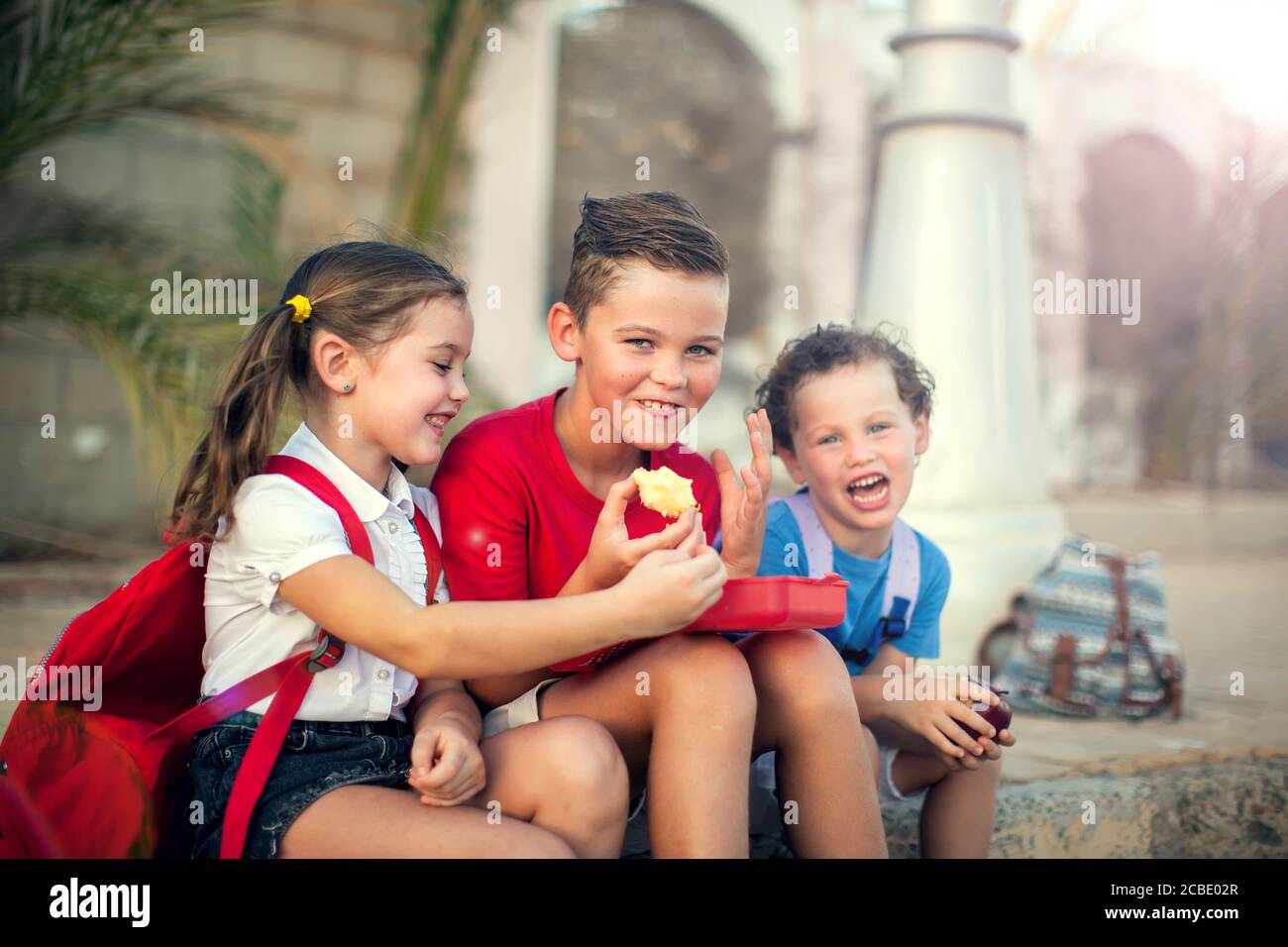 School boy having lunch outdoor hi-res stock photography and images - Alamy