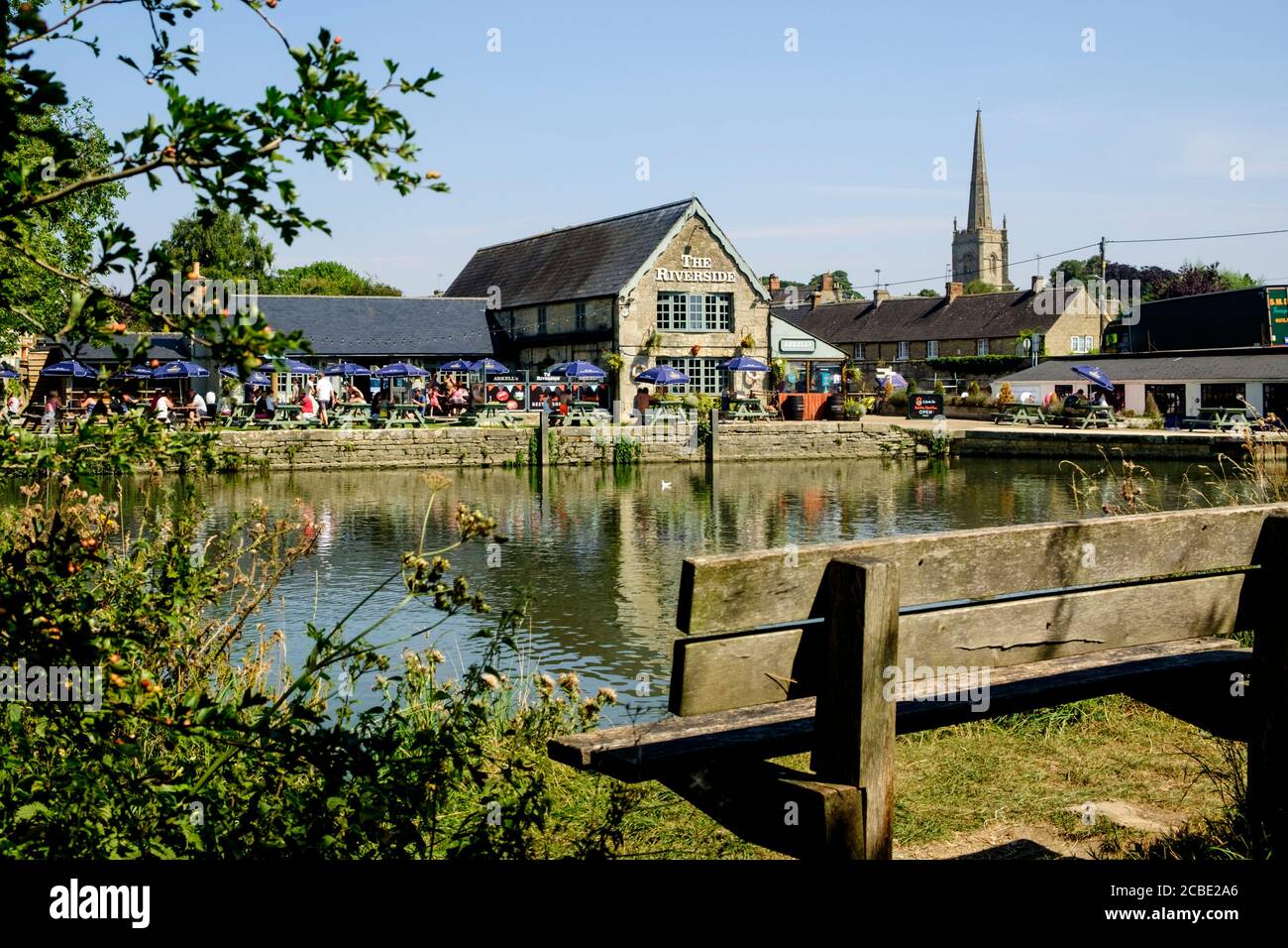 Lechlade on thames hi-res stock photography and images - Alamy