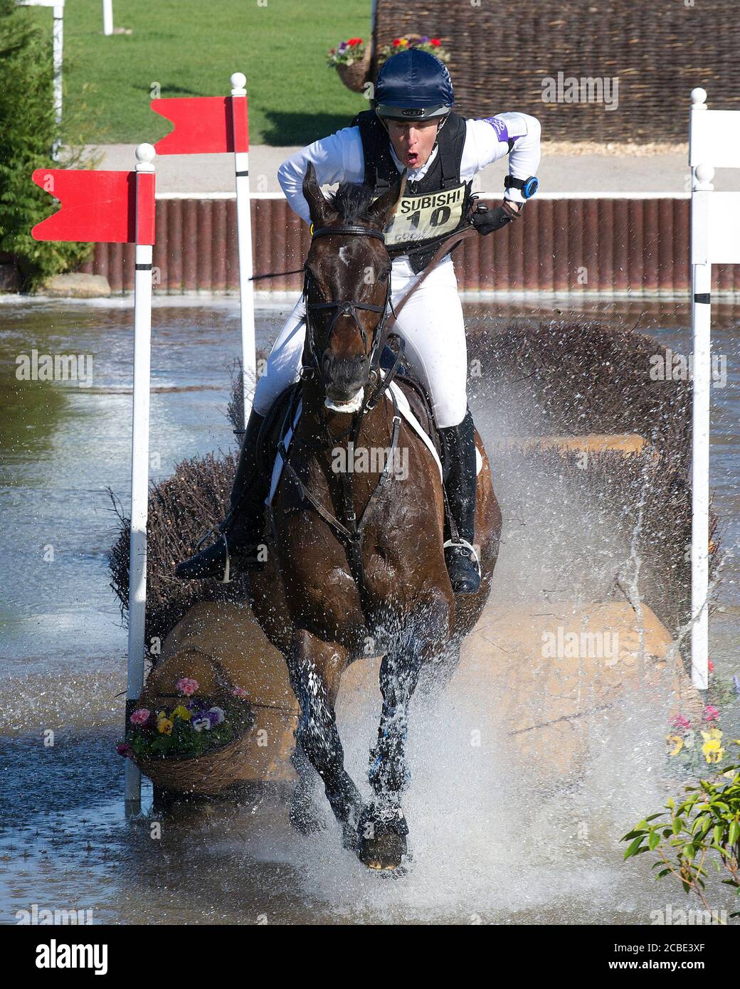 Water jump badminton hi-res stock photography and images - Alamy