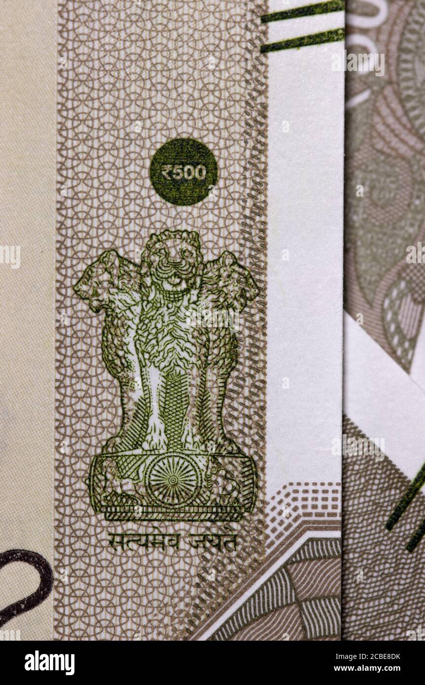 Indian currency 500 rupee close up. Displaying lion capital of Ashoka ...