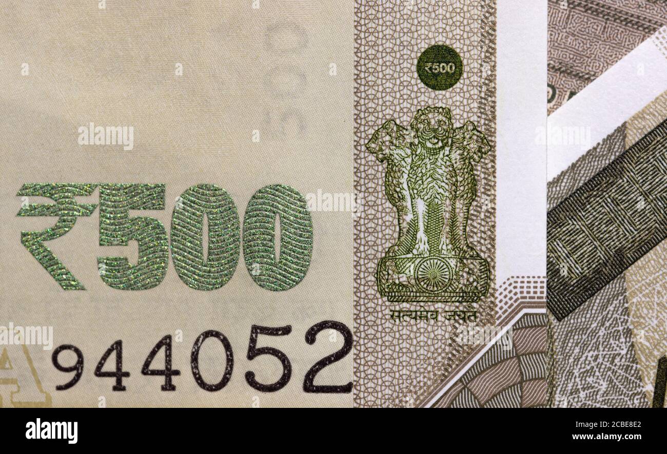 Indian currency 500 rupee close up. Displaying lion capital of Ashok ...