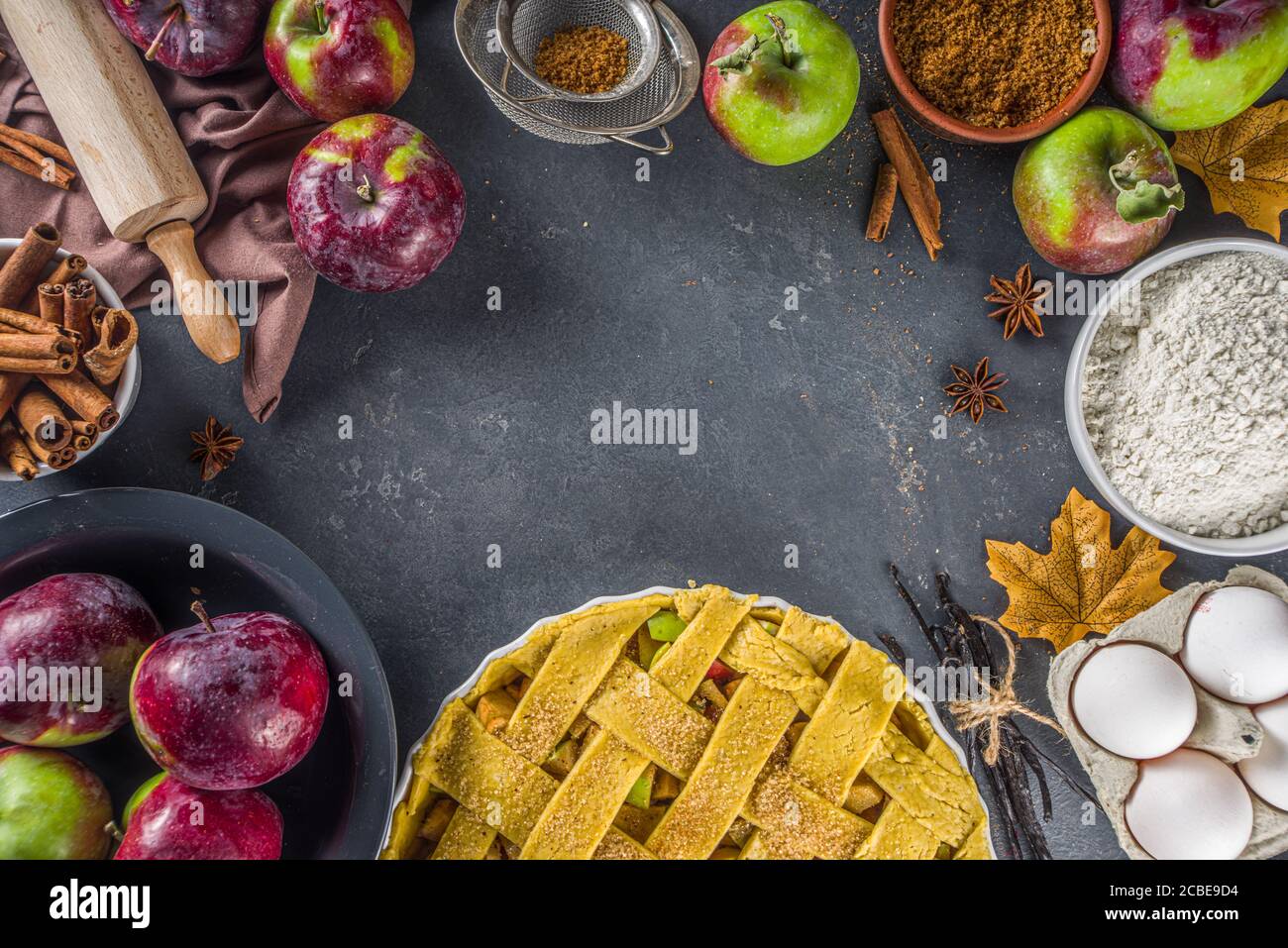 Autumn apple pie cooking background. Baking background with raw ...
