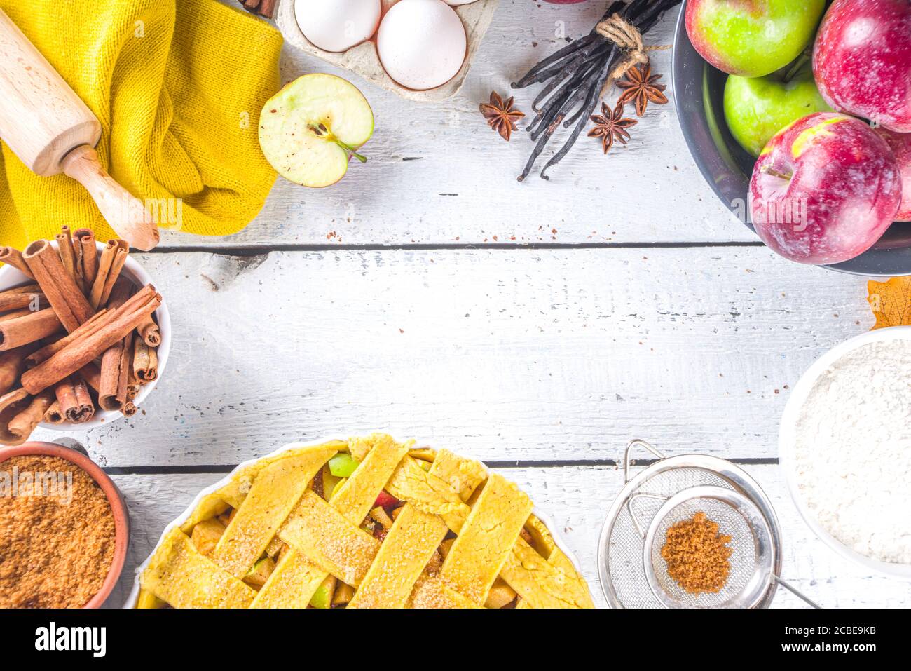 Autumn apple pie cooking background. Baking background with raw ...