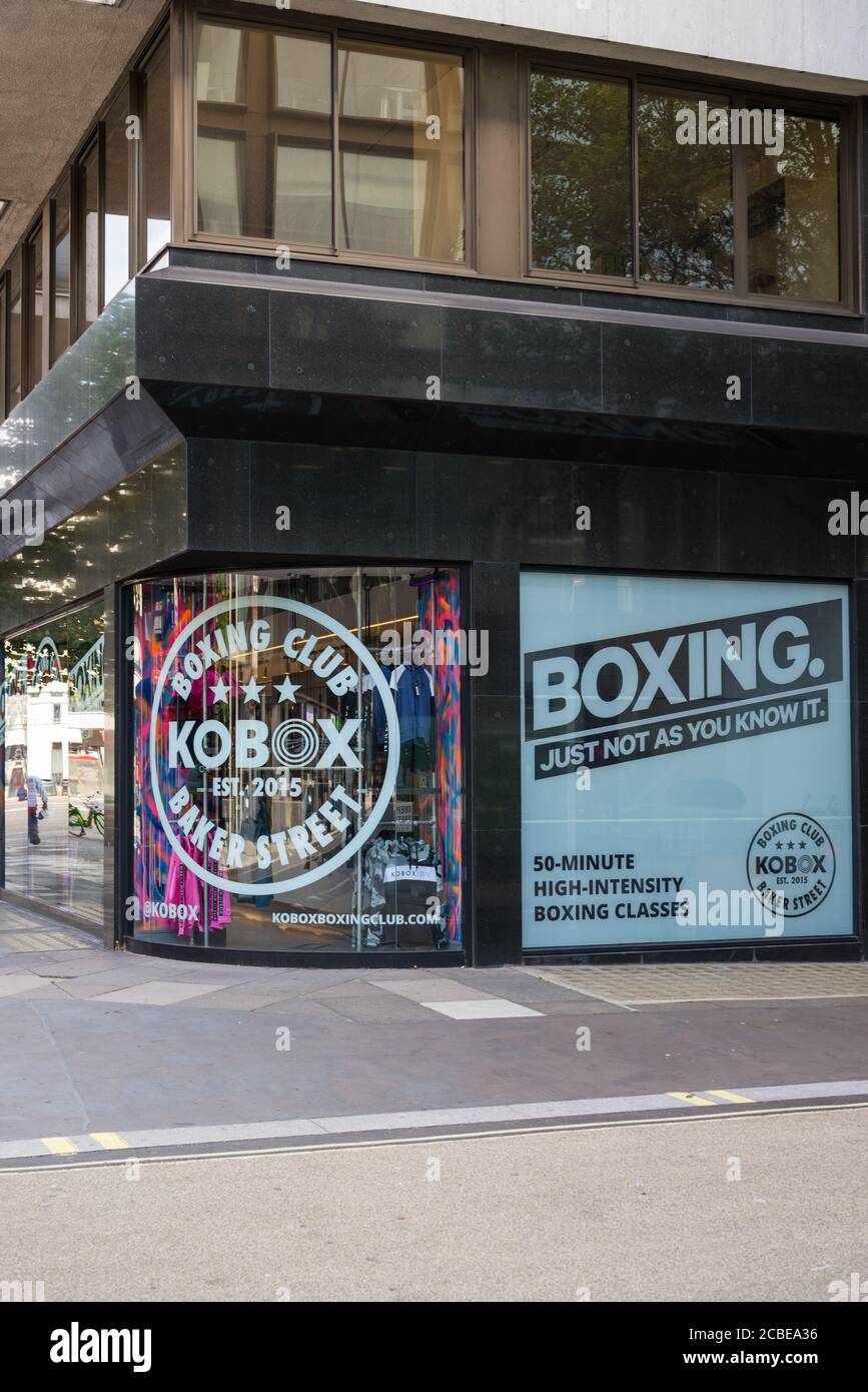 Boxing gymnasium england hi-res stock photography and images - Alamy