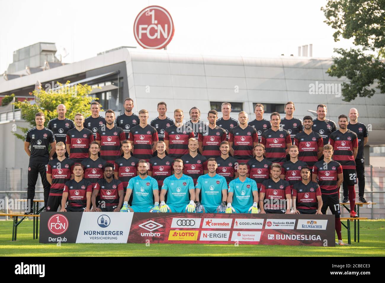 Fourth row hi-res stock photography and images - Alamy