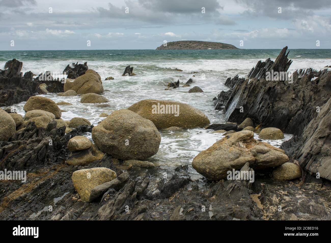 SPECTACULAR TEXTURED BEACH ROCKS Stock Photo - Alamy