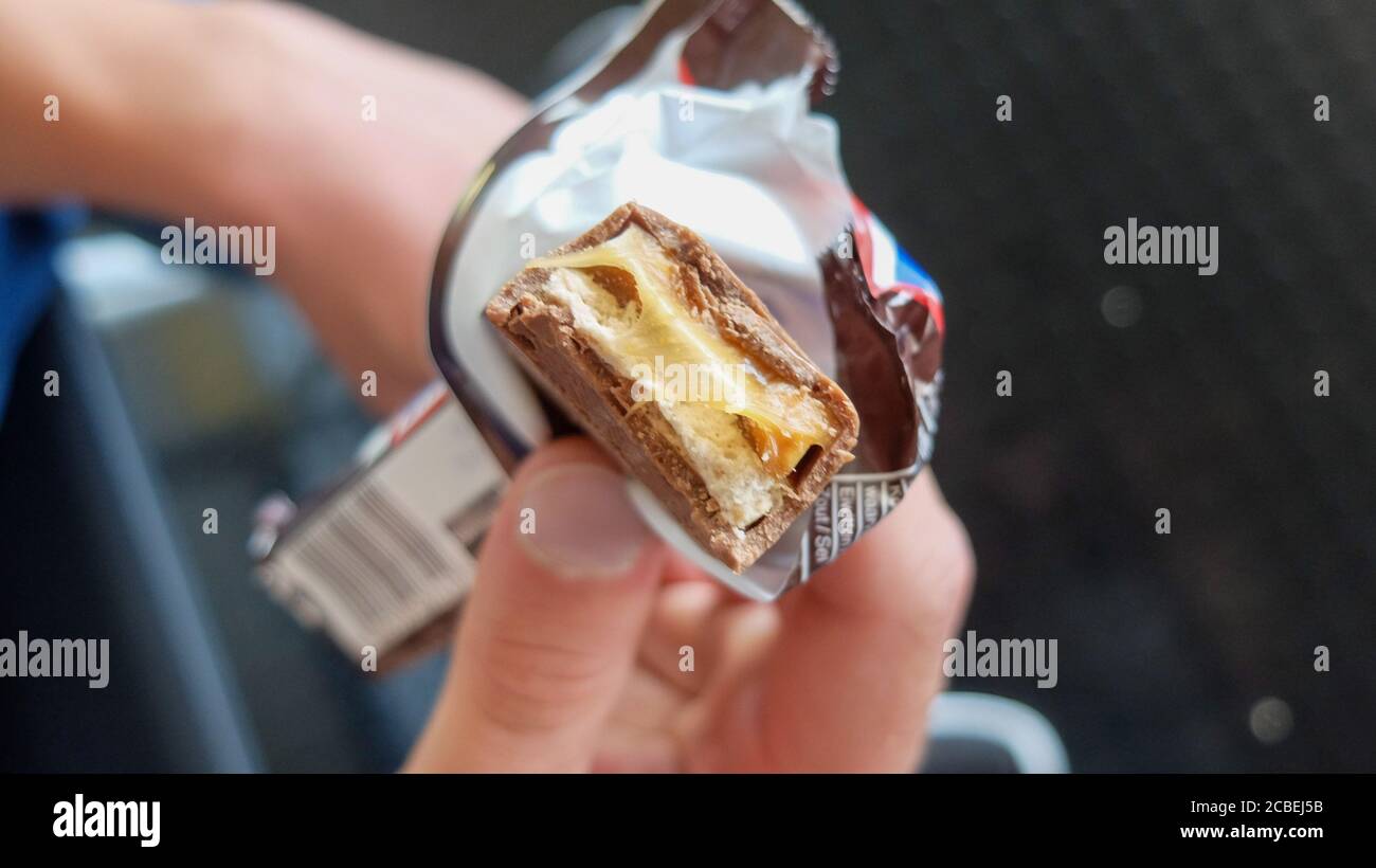 Snickers chocolate and candy bar Stock Photo - Alamy