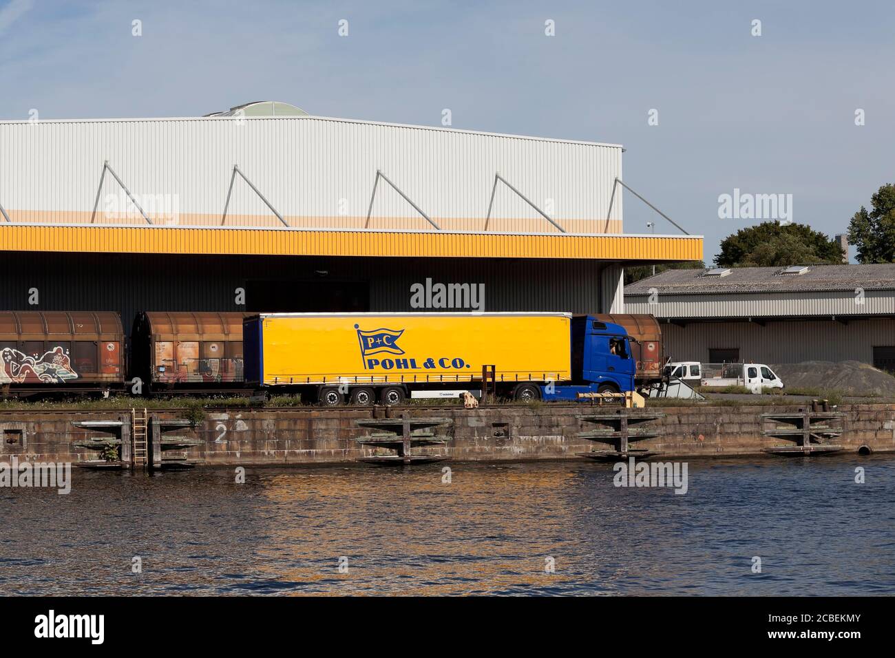 Pohl hi-res stock photography and images - Alamy