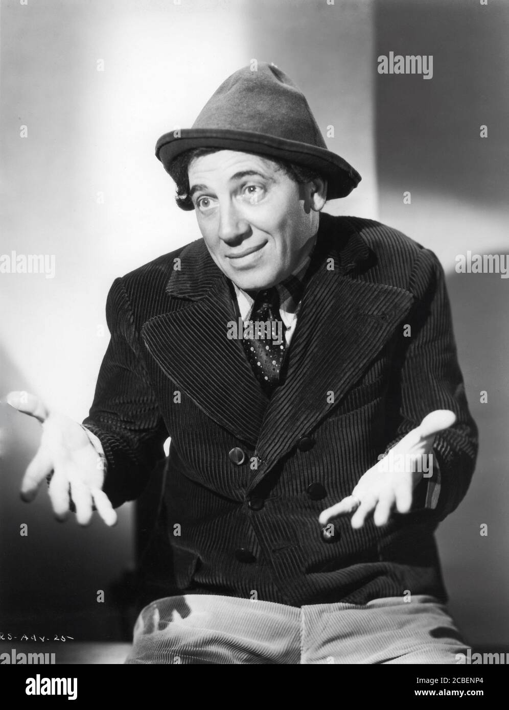 Chico marx hi-res stock photography and images - Alamy