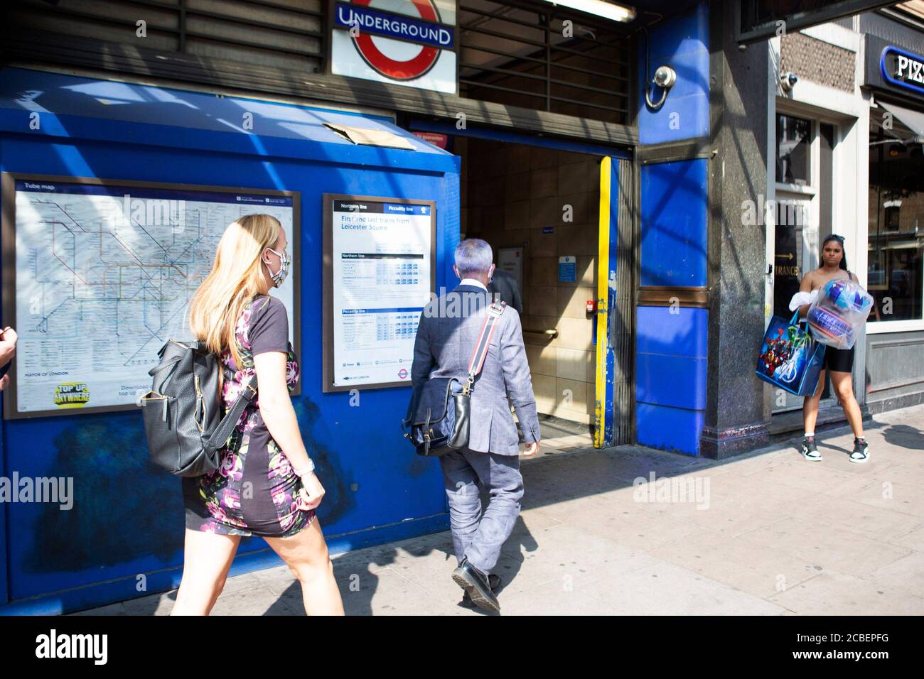Tfl london tube hi-res stock photography and images - Alamy