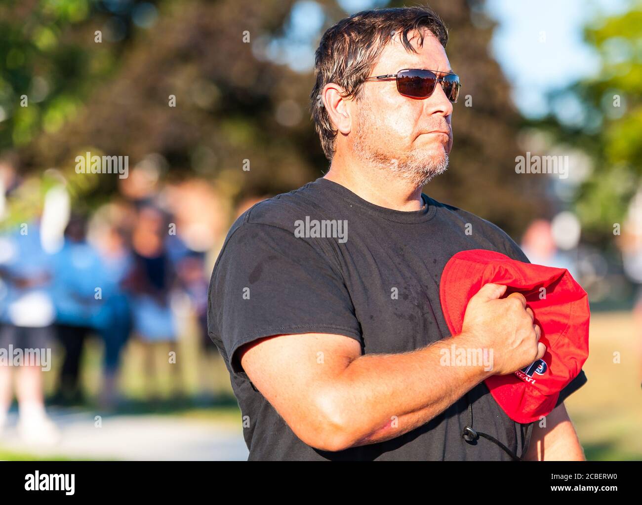 Hand over heart anthem hi-res stock photography and images - Alamy