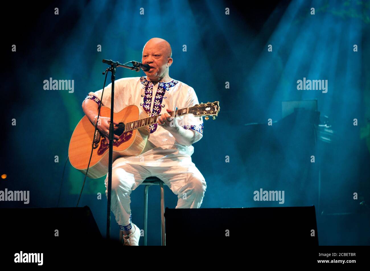 Mali singer hi-res stock photography and images - Alamy