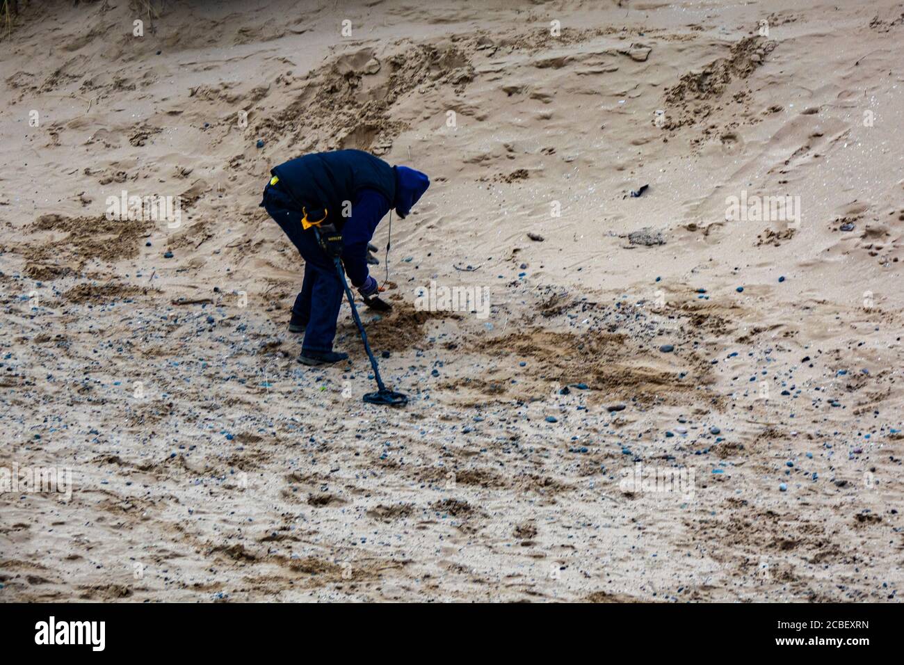 Treasure digging hi-res stock photography and images - Alamy