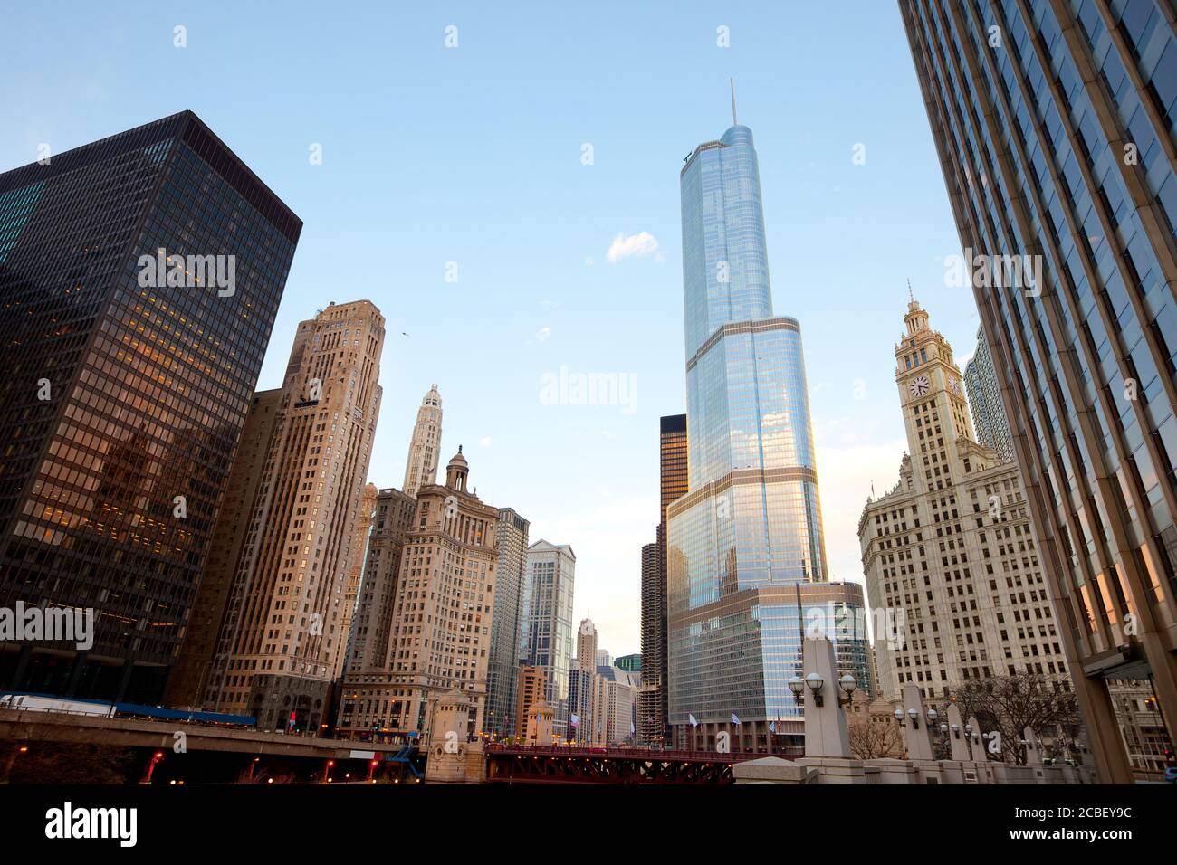 Cityscape of downtown Chicago at dawn, Illinois, United States Stock ...