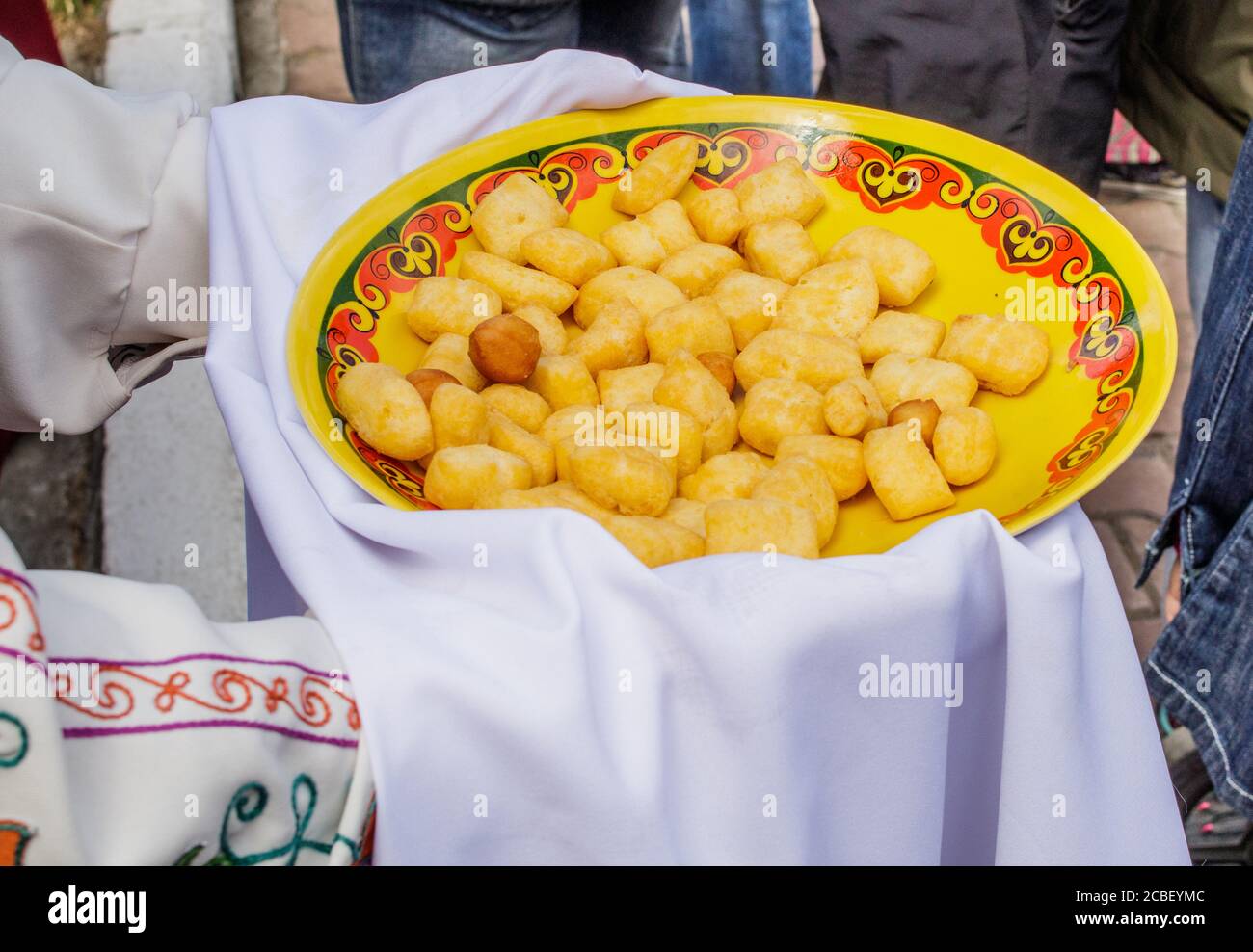 Cooked baursak hi-res stock photography and images - Alamy
