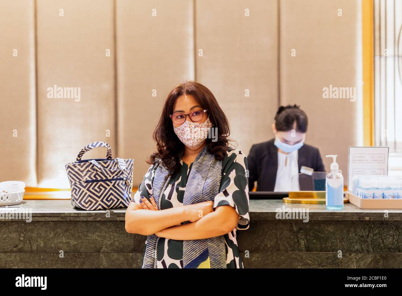 Front reservation reception desk counter hi-res stock photography and ...