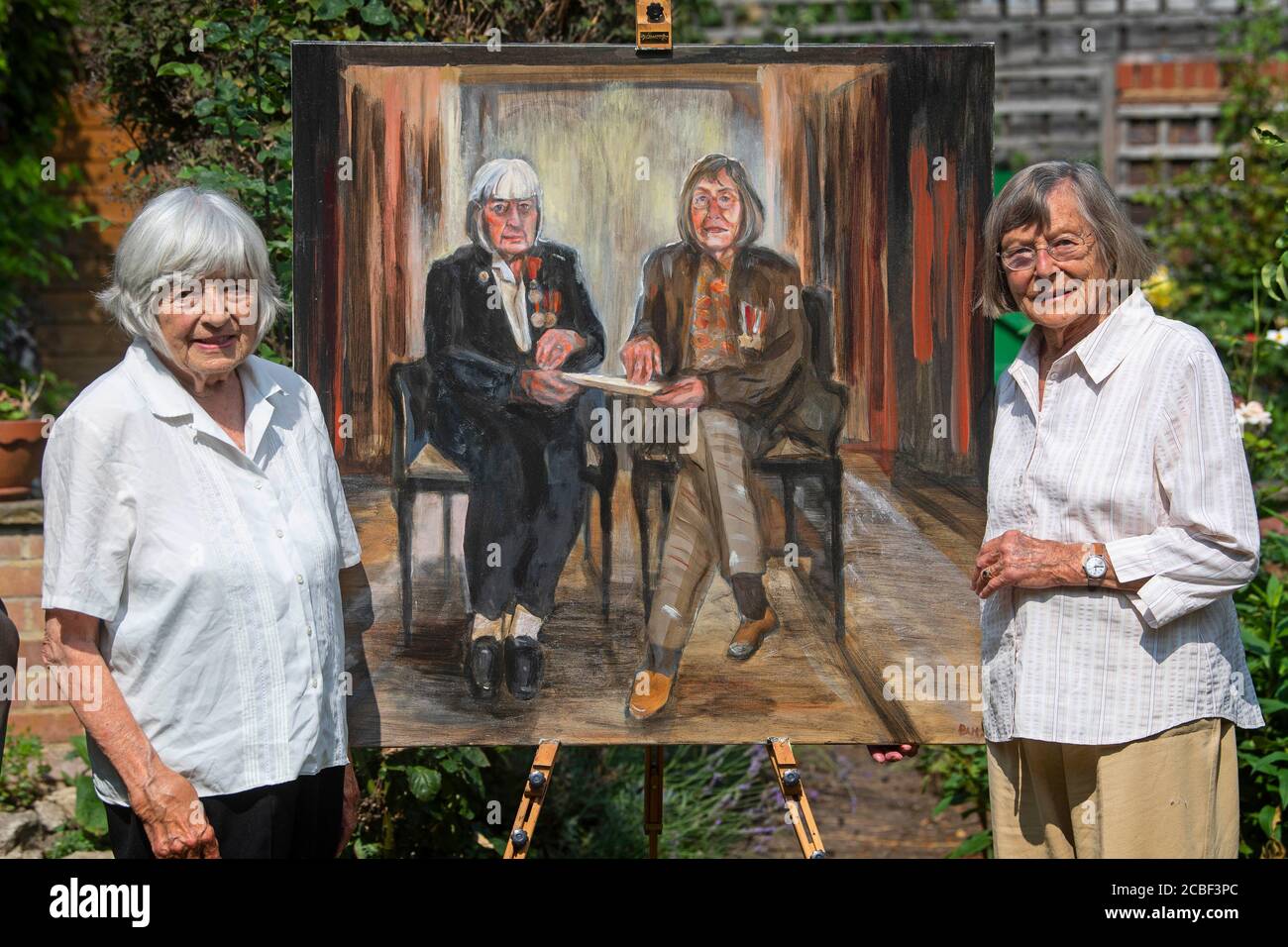 Patricia Davie and Jean Argles (L-R), the last living sisters to have ...