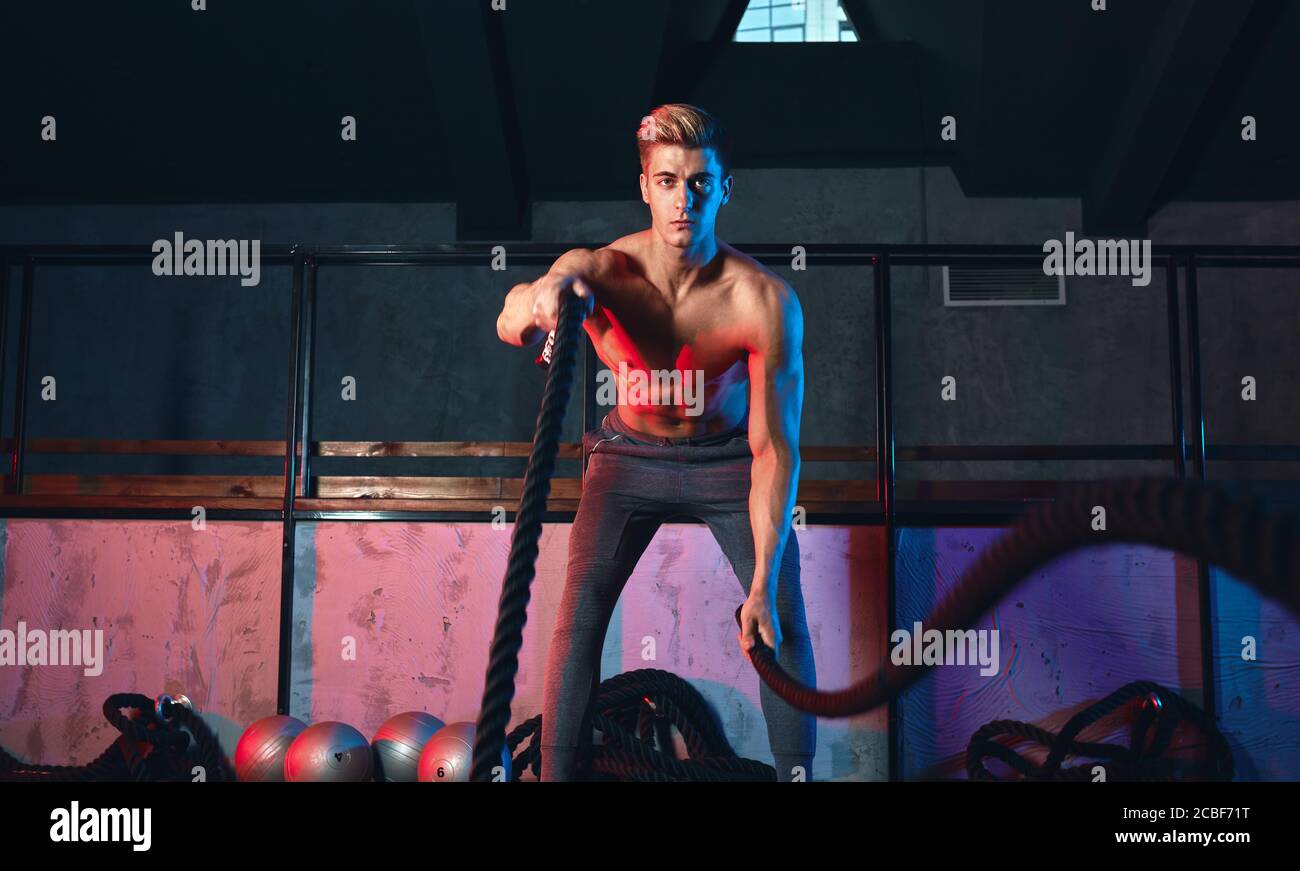 Fat Burning Battle Ropes Workout is a sure fire way to strip the last ...