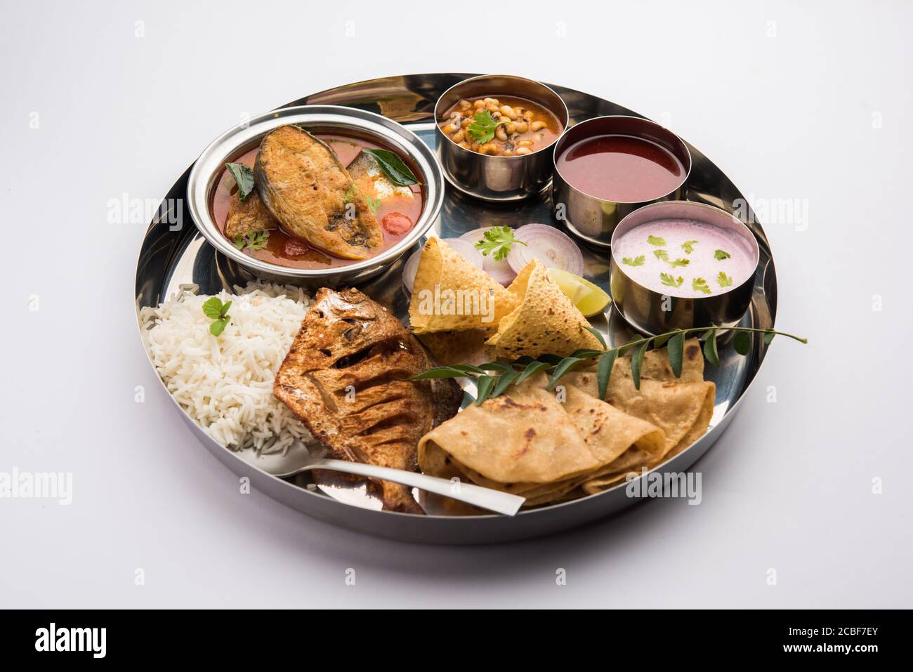 Bengal food platter hi-res stock photography and images - Alamy