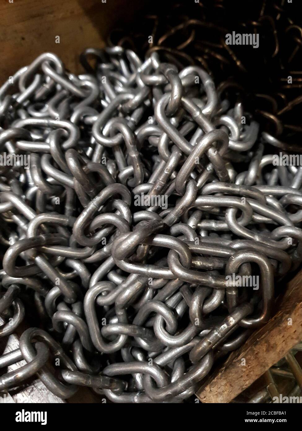 The wire drawer hi-res stock photography and images - Alamy