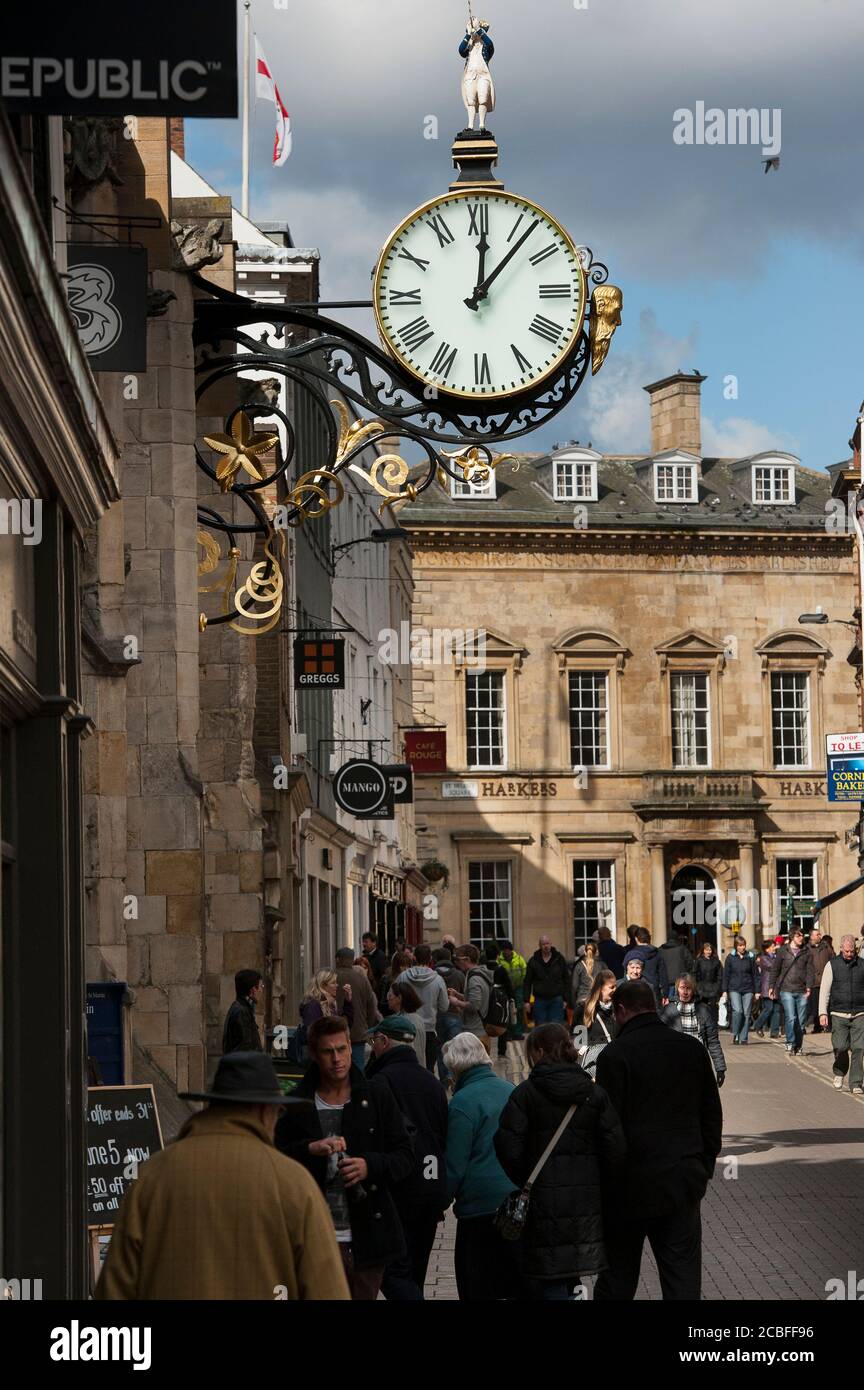 Tourists visiting shops in the centre of the City of York, Yorkshire ...