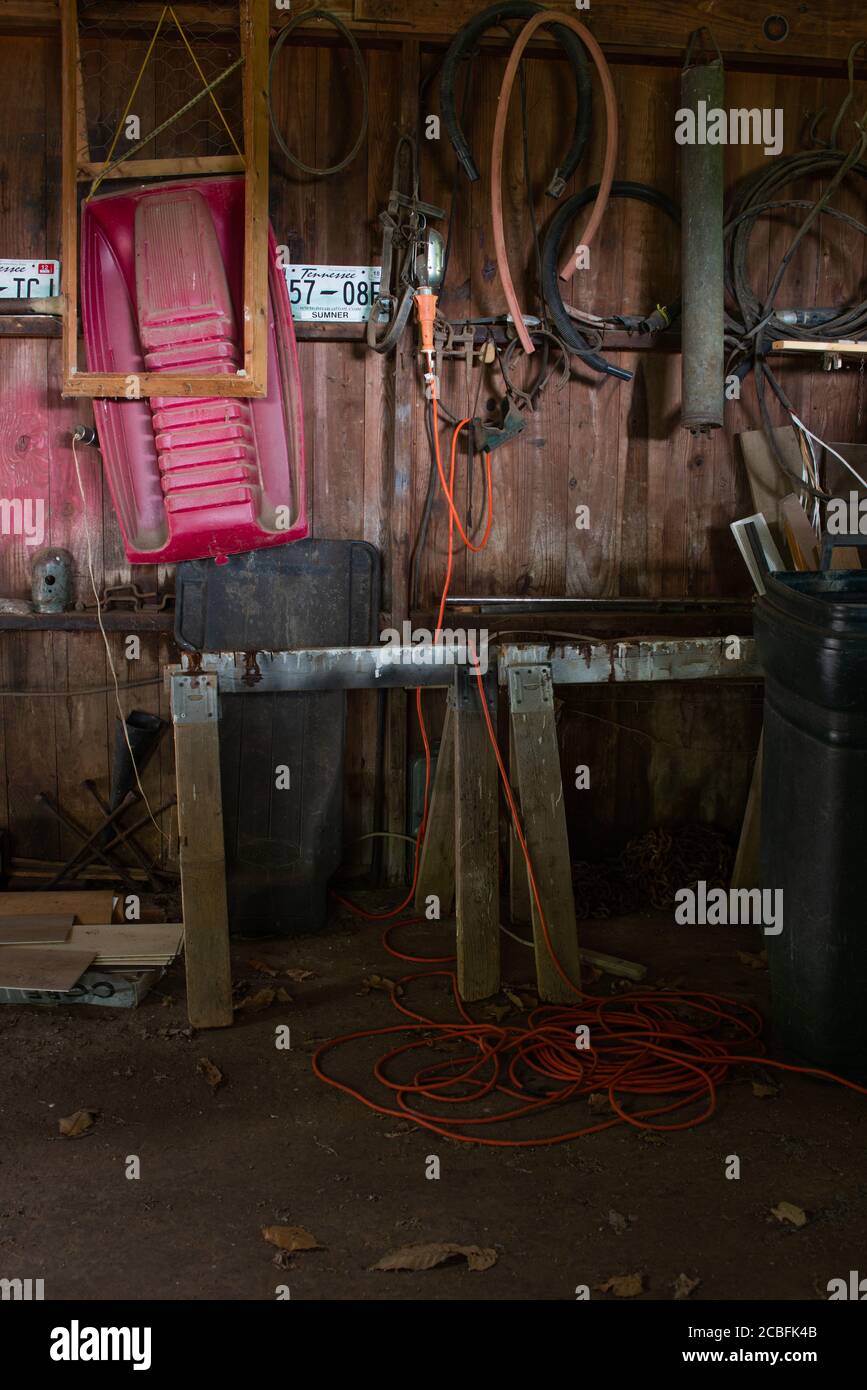 Rusty old garage tools hi-res stock photography and images - Alamy