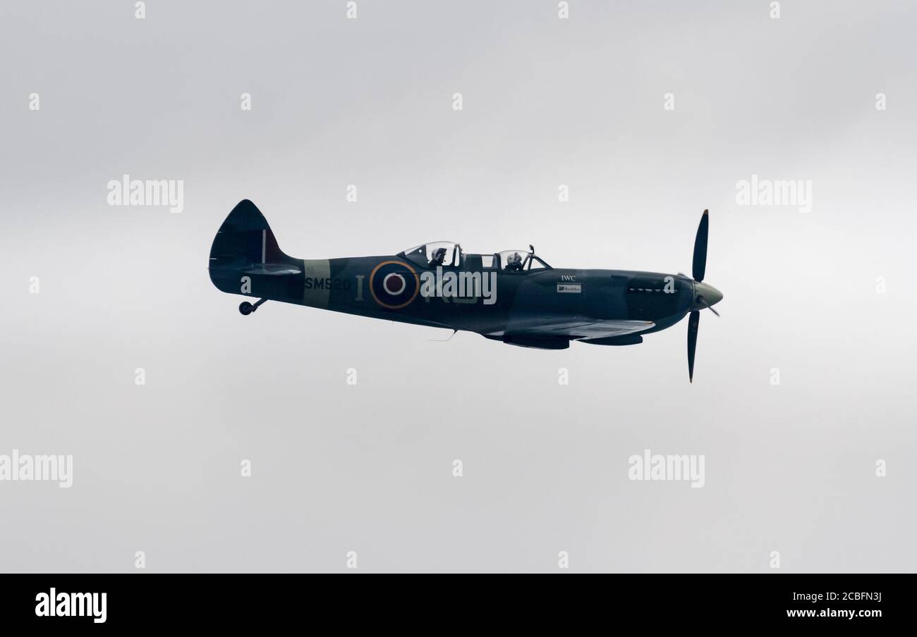 Spitfire propeller nose cone hi-res stock photography and images - Alamy