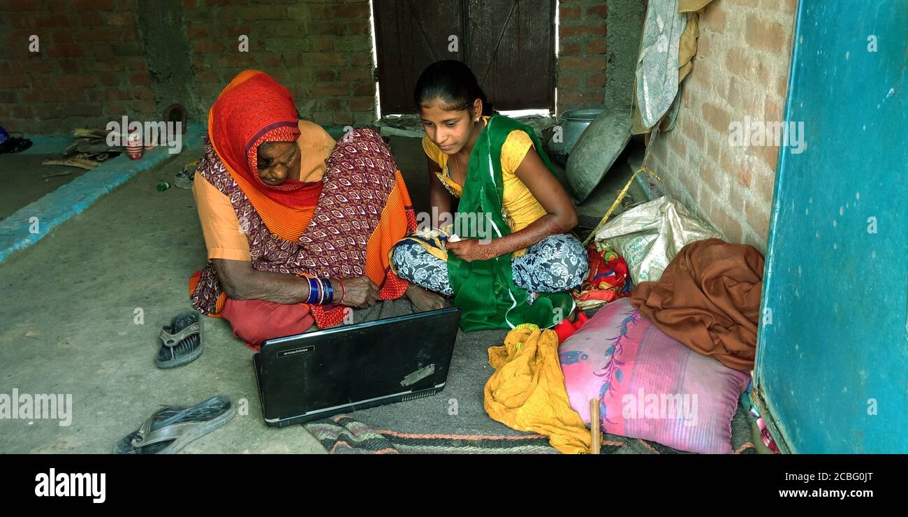 DISTRICT KATNI, INDIA - AUGUST 16, 2019: Two indian village ladies ...