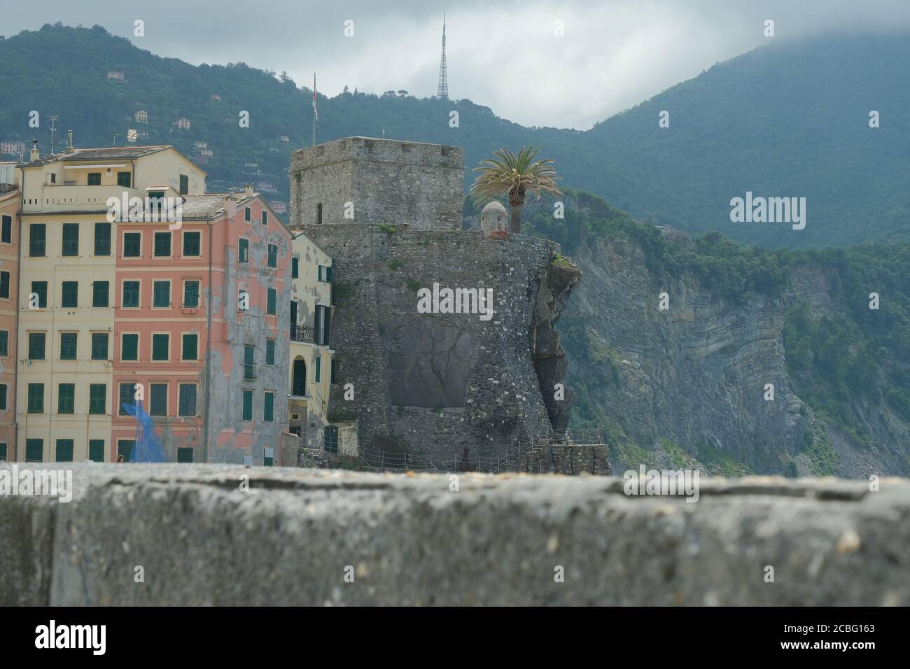 Dragonara hi-res stock photography and images - Alamy