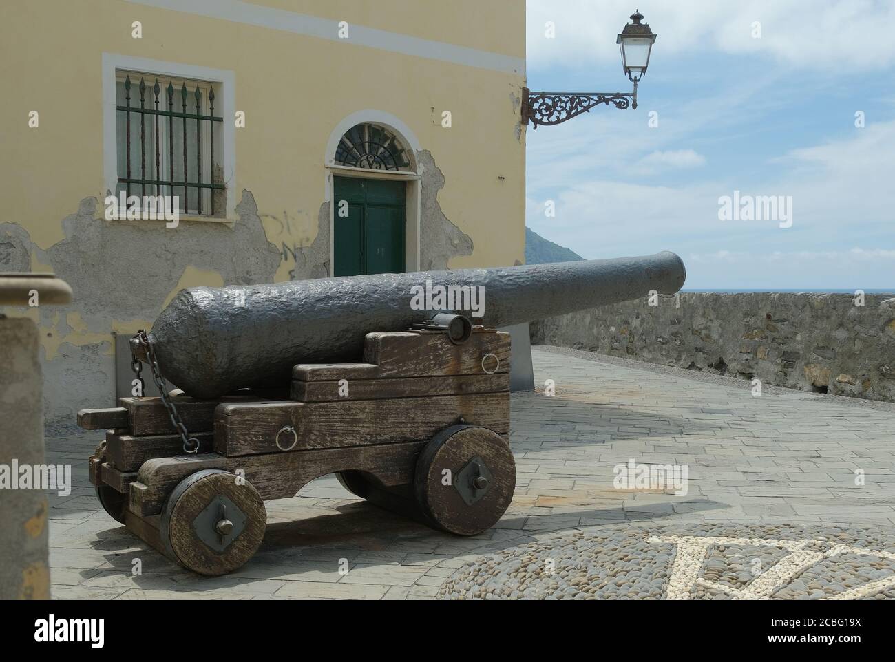 Dragonara hi-res stock photography and images - Alamy