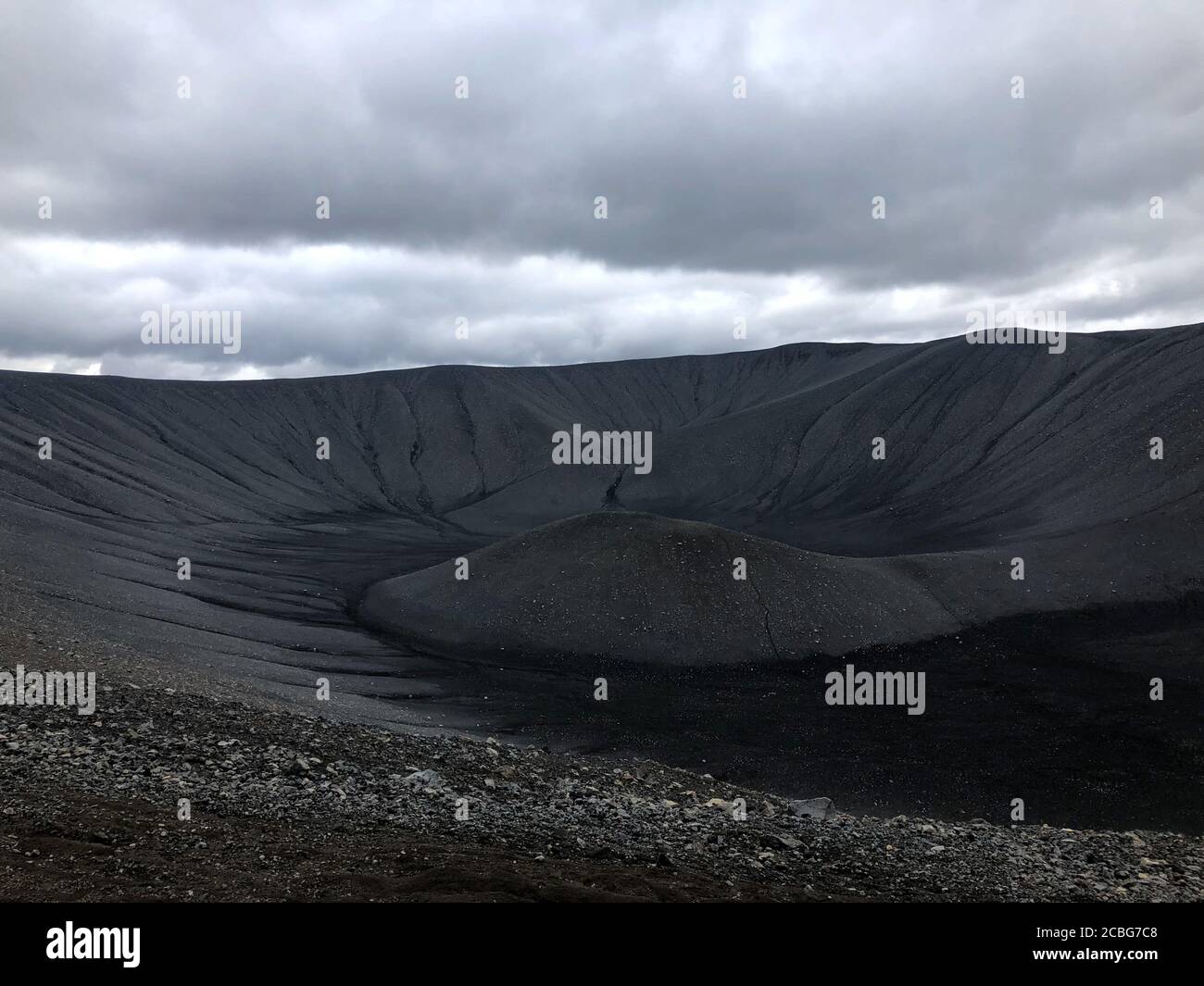 Tuff crater hi-res stock photography and images - Alamy