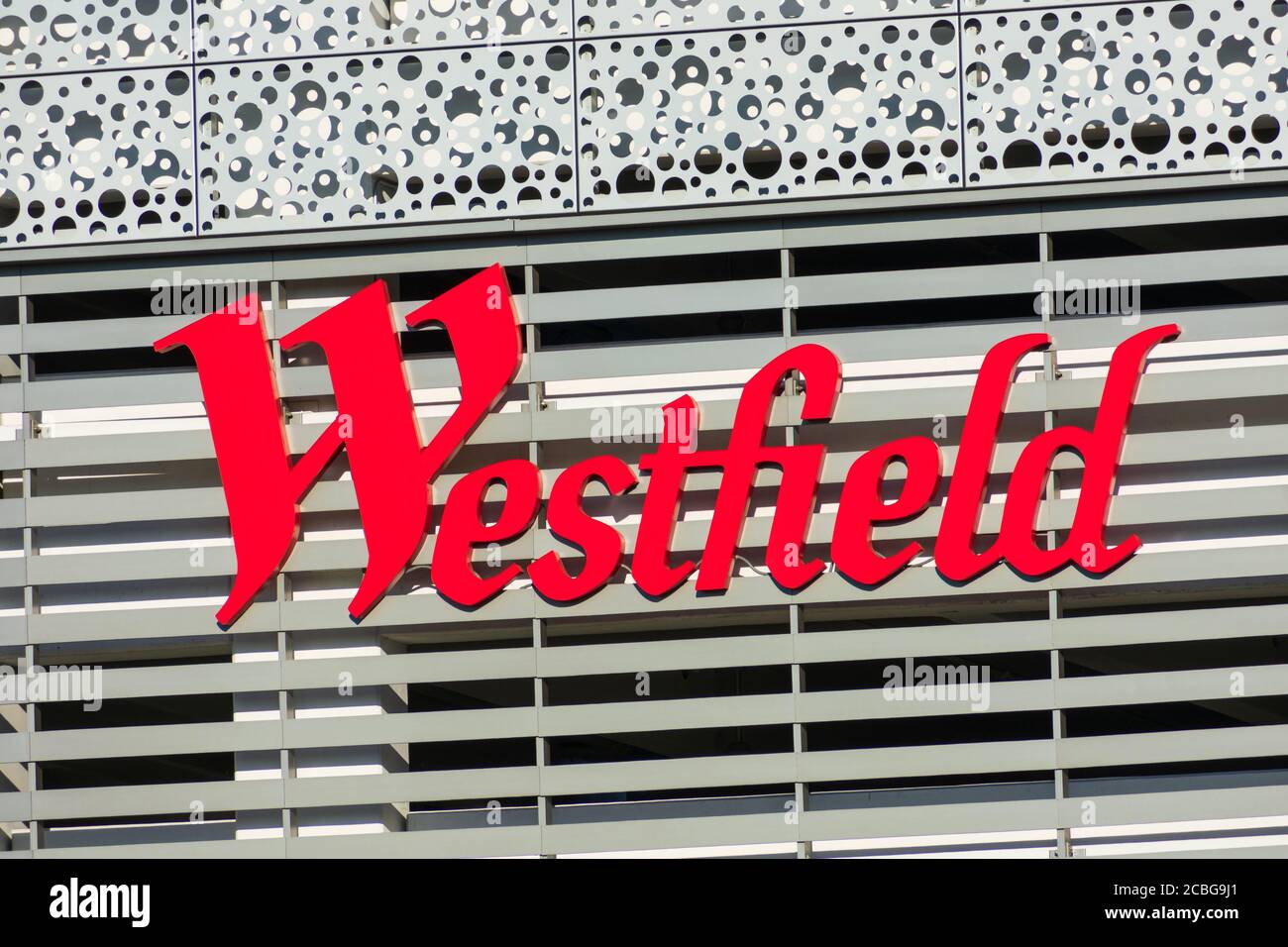 Westfield logo sign signage hi-res stock photography and images - Alamy