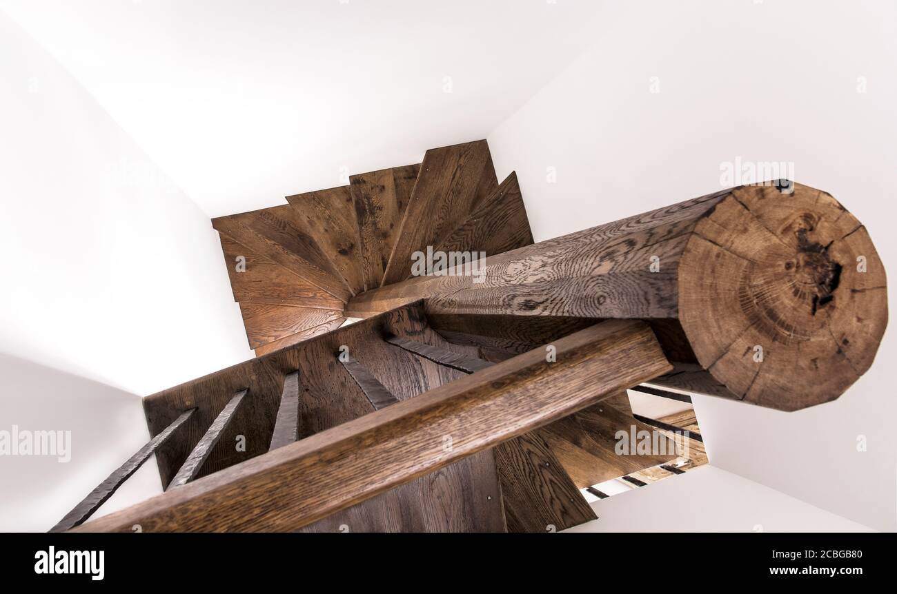 Custom Spiral Wood staircase Stock Photo - Alamy
